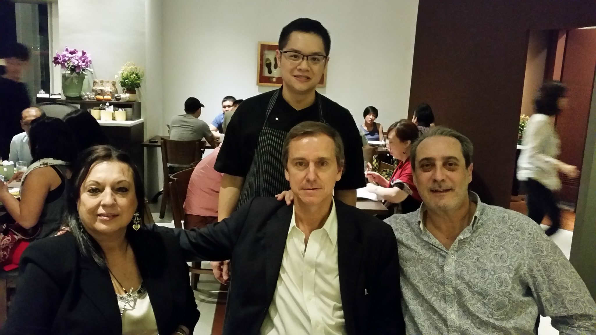 Bacanal exótica en Singapur (I) - 7 Caníbales