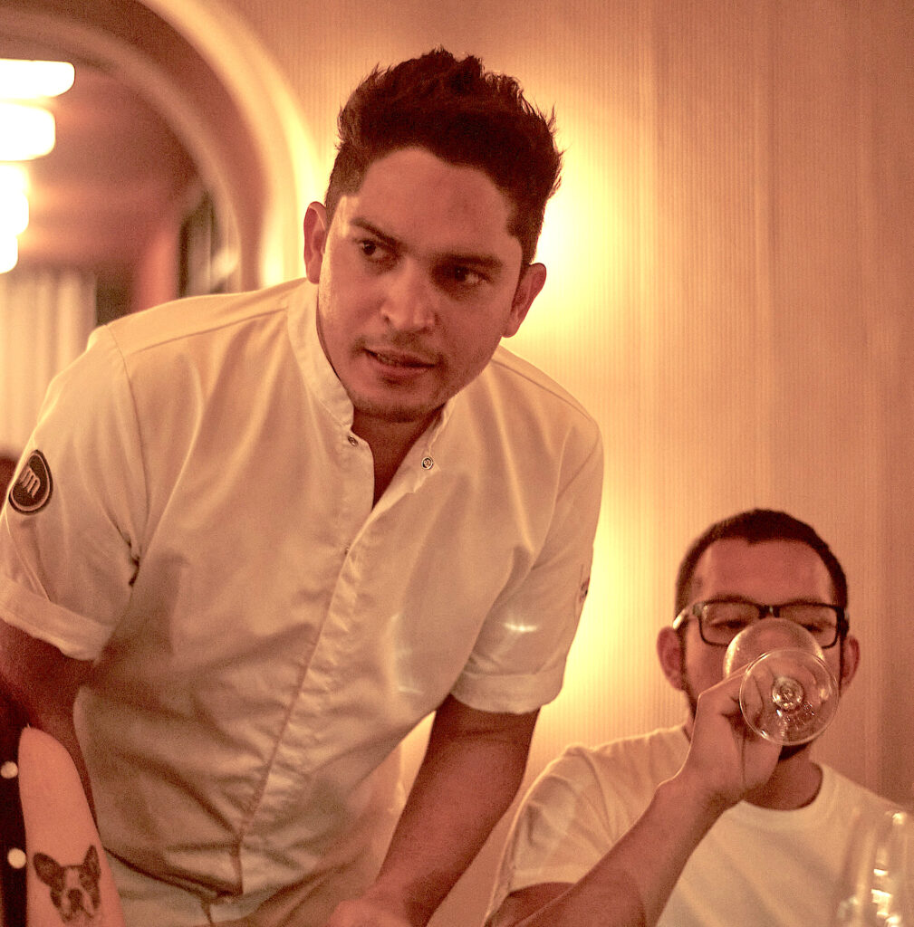 Mane Mendoza llega a Medellín con Cocina 33 - 7 Caníbales