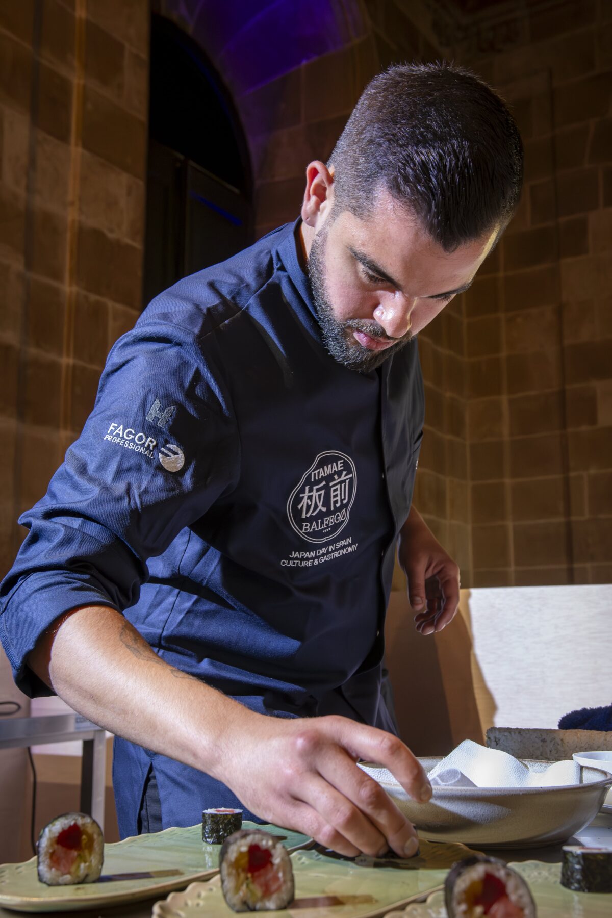 Sergio Solís (Ta-Kumi), mejor sushiman - 7 Caníbales